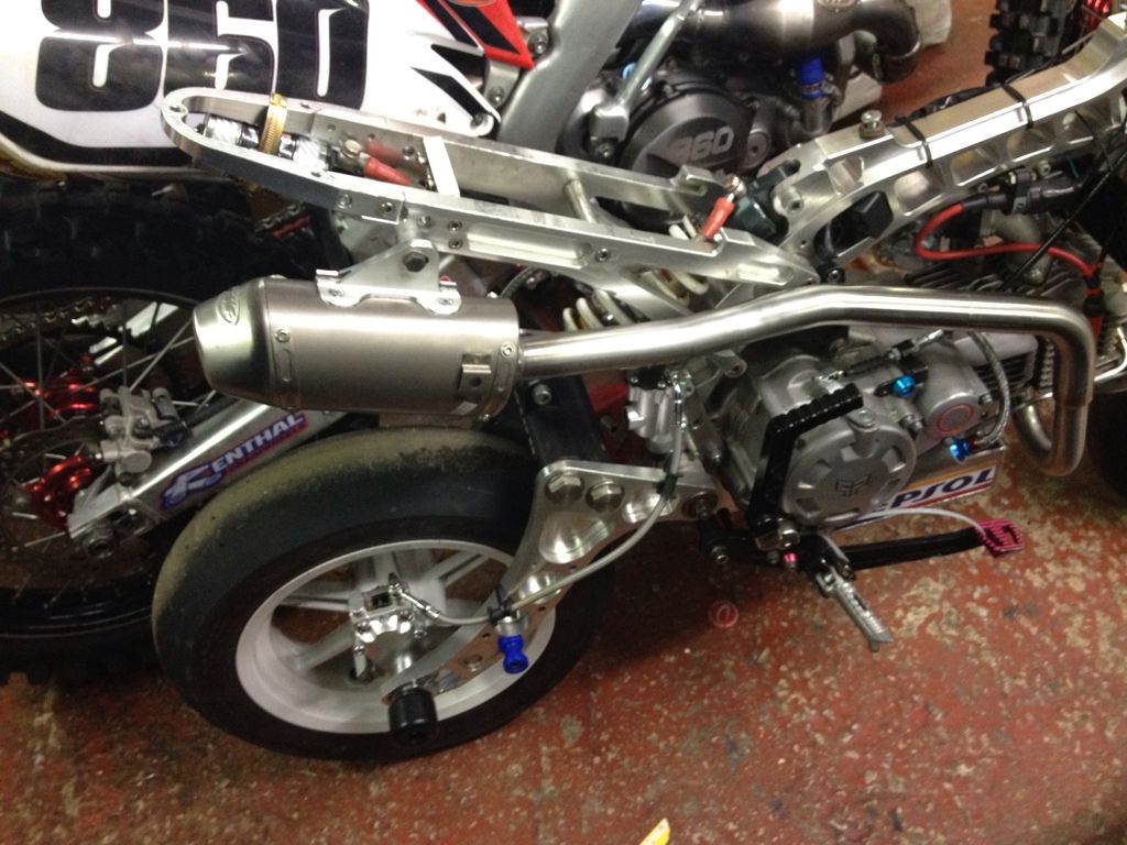 And oil cooler bracket